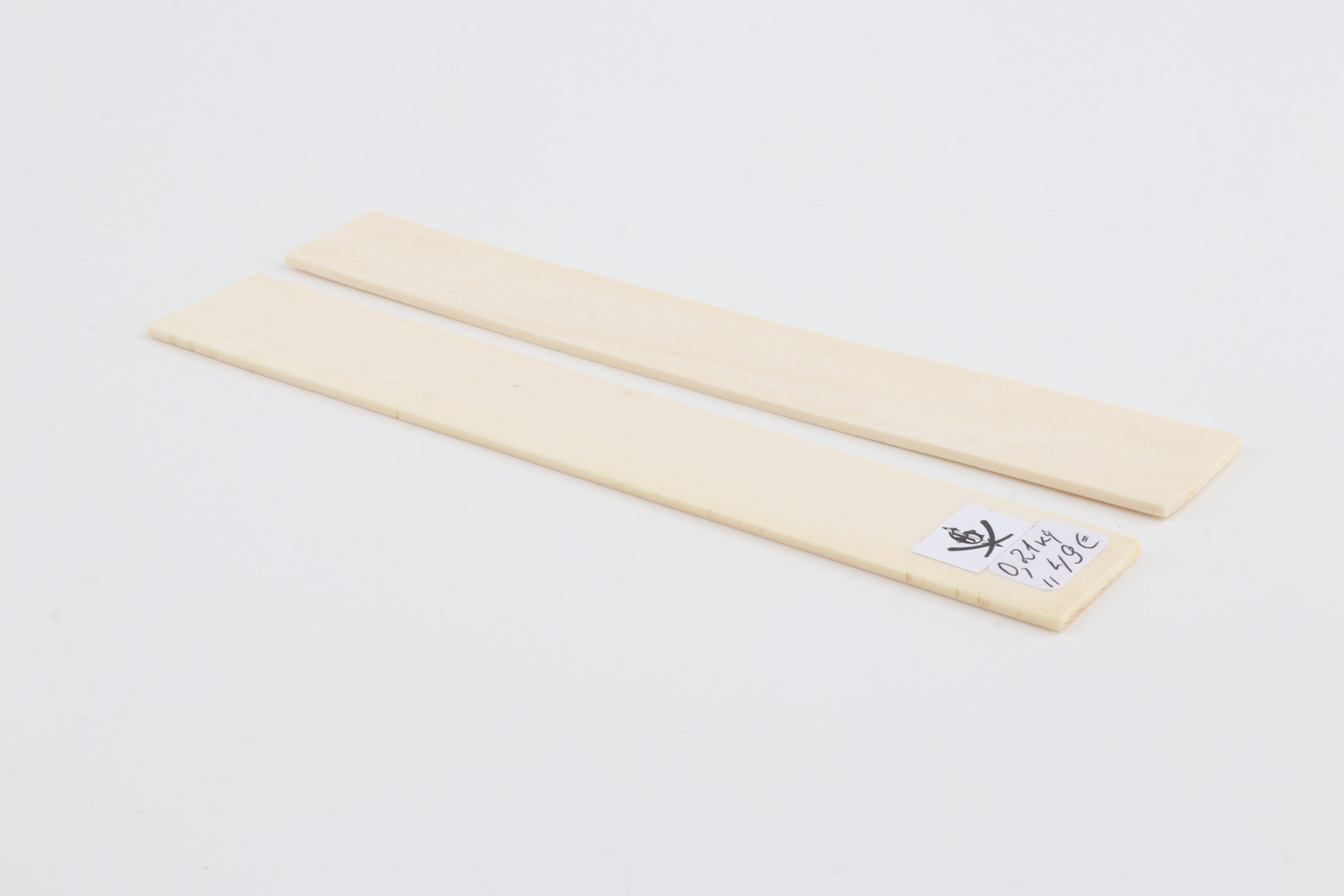 Natural mammoth ivory scales – Arctic Antiques